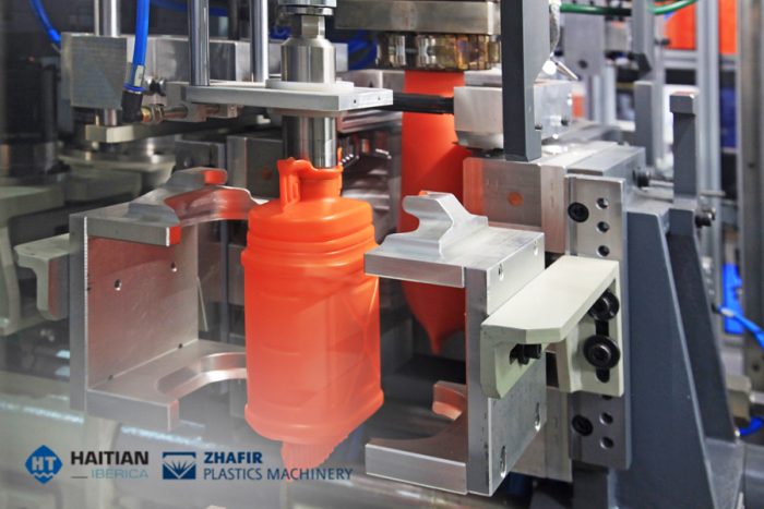 Moldeo por inyección de plástico: qué es y cuáles son sus ventajas